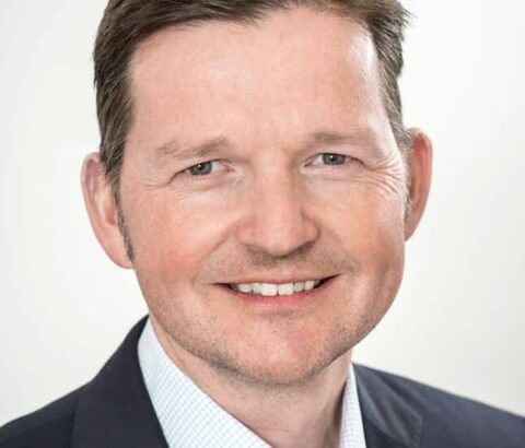 Frozen Shoulder Syndrom: Ursachen, Symptome & Therapie